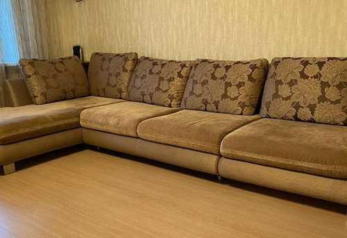 Большой угловой диван раскладной Domiana