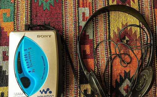 Sony WM-FX193 Кассетный плеер Walkman AM / FM-ради