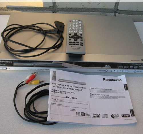 Panasonic DVD-S49 проигрыватель DVD/CD дисков