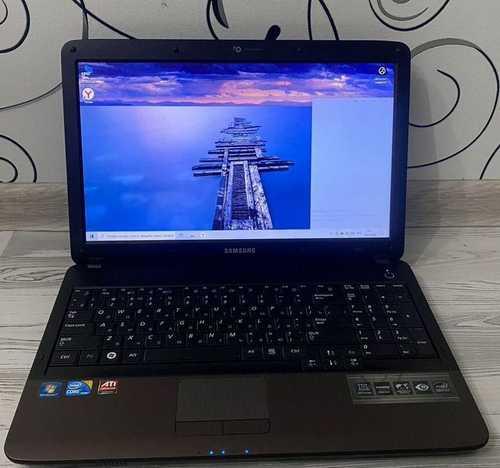 Ноутбук samsung r540