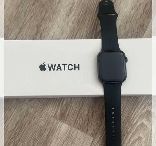 Часы apple watch se 44 mm