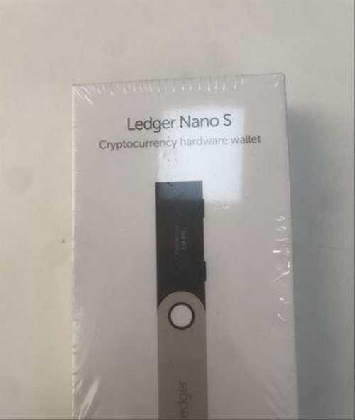 Аппаратный кошелек для криптовалют Ledger Nano S