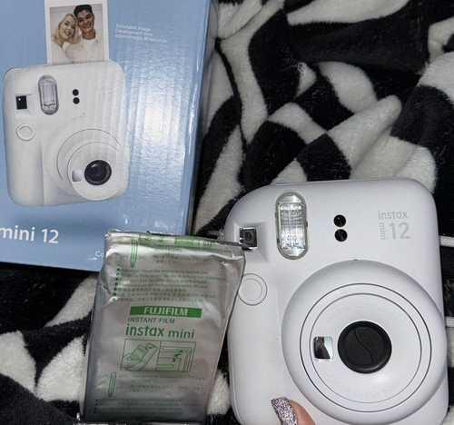 Фотоаппарат fujifilm instax mini 12 с карточками