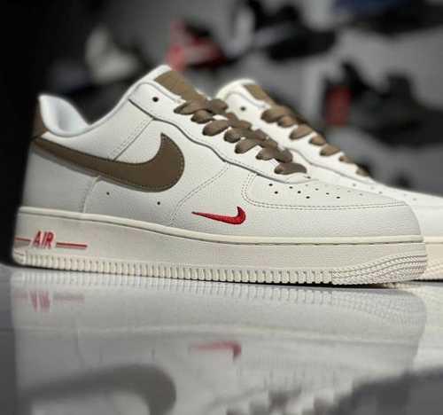 Nike Air Force 1