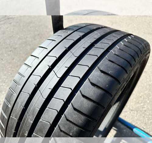 Pirelli P Zero PZ4 255/35 R19 96Y