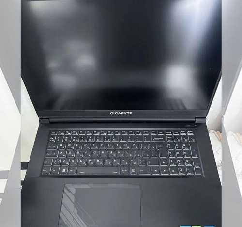 Игровой gigabyte G7 Core i5 12500H и RTX 3050 Ti