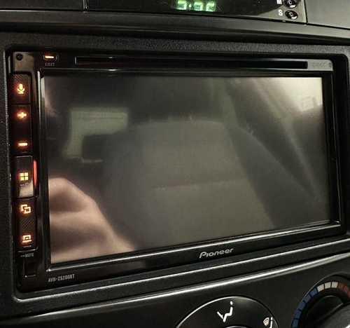 Магнитола pioneer AVH-Z5200BT