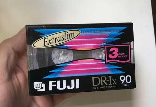 Кассета. Блок из трех аудиокассет fuji DR-Ix 90