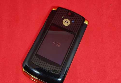 Motorola RAZR2 V8, 2 ГБ