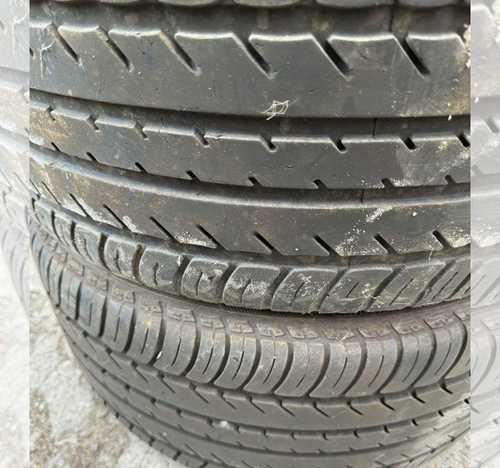 Goodyear UltraGrip 245/45 R17