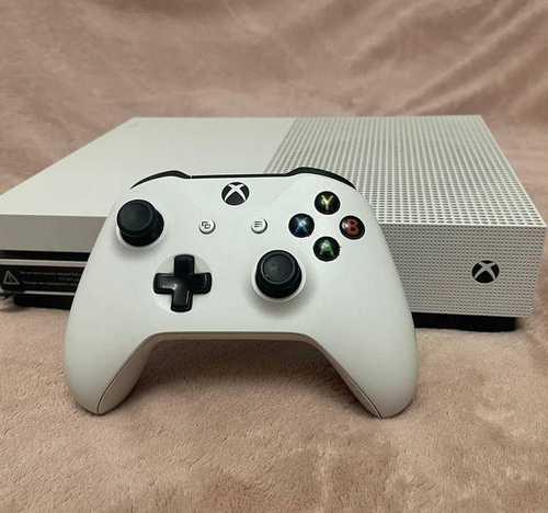 Игровая консоль xbox One S 500gb