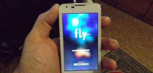 Смартфон Fly - iQ4401 (Битый.) Читайте описание