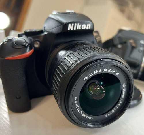 Зеркальный фотоаппарат Nikon D5500 kit 18-55