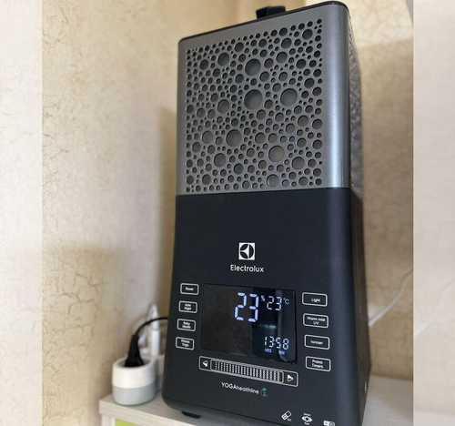 Увлажнитель воздуха electrolux 3810d