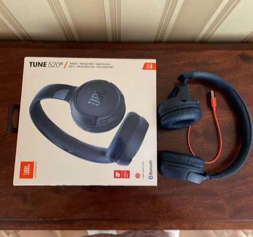 Наушники JBL tune 520bt на запчасти