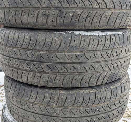 Cooper CS4 Touring 215/60 R17