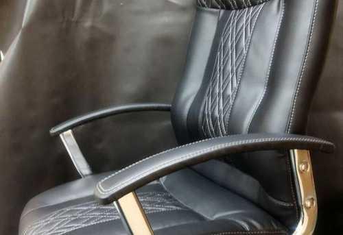 Шикарное компьютерное кресло BMW M-series