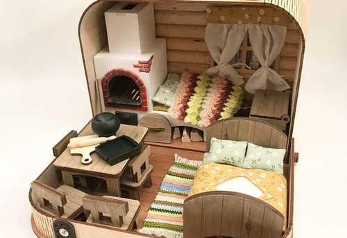 Кукольный домик-чемодан