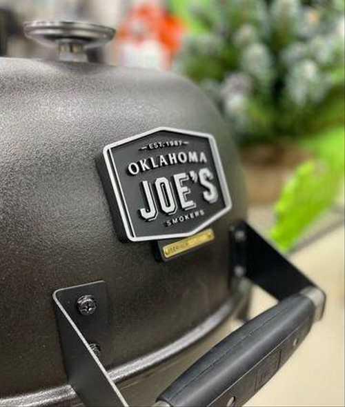 Угольный гриль Oklahoma Joe's BlackJack