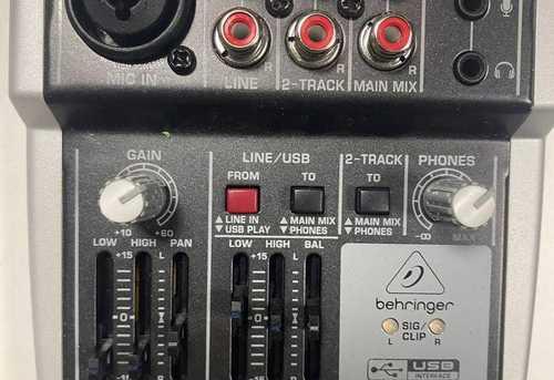 Аналоговый микшер Behringer 302USB