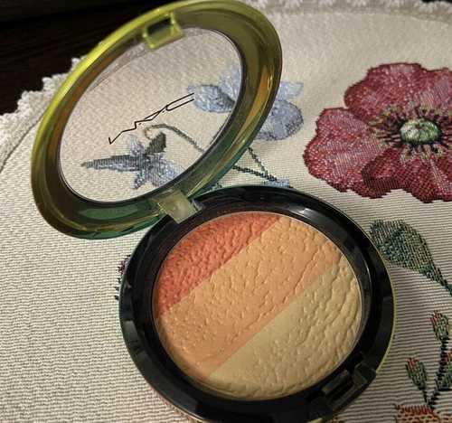 Пудра MAC Freshen Up High-Light Powder