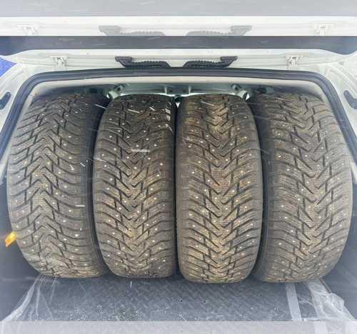 Nokian Tyres Hakkapeliitta 8 255/55 R19