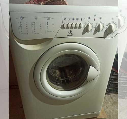 Стиральная машина indesit w105tx