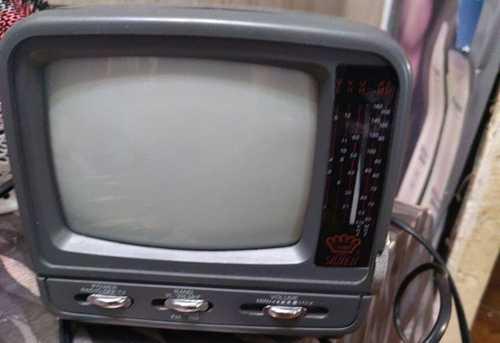 Телевизор малюсенький