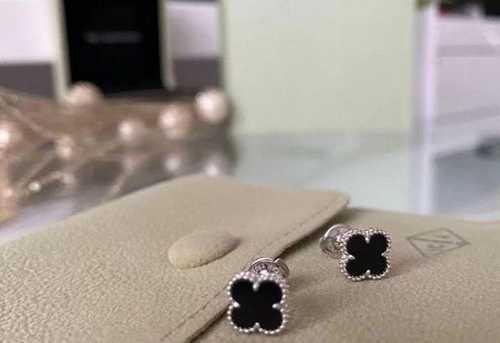 Серьги пусеты van cleef