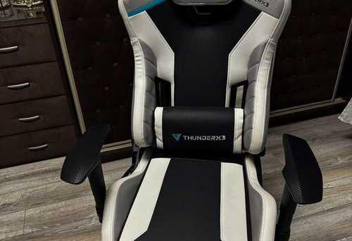 Геймерское кресло Thunder X3 новое