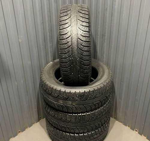 Firestone Ice Cruiser 7 215/60 R16 95T