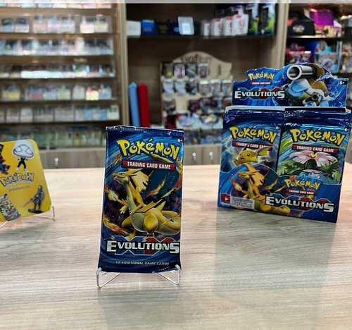 Бустер карточек Pokemon Evolutions