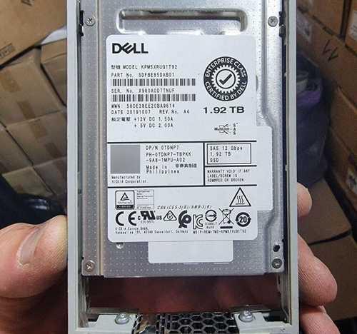 Жесткий диск Dell 1.92TB 2.5 SAS KPM5xrug1T92