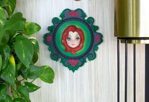 Poison Ivy Wall Hanging