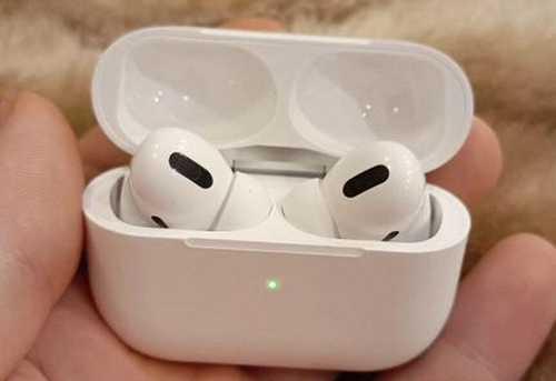 Вакуумные Bluetooth-наушники Apple AirPods Pro