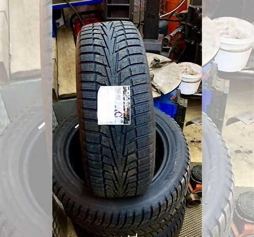 Hankook Winter I'Cept X RW10 225/55 R19 99T
