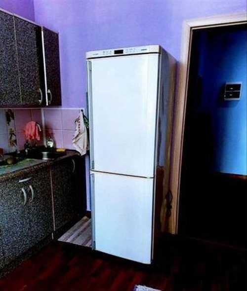Самсунг холодильник. Ноу Фрост