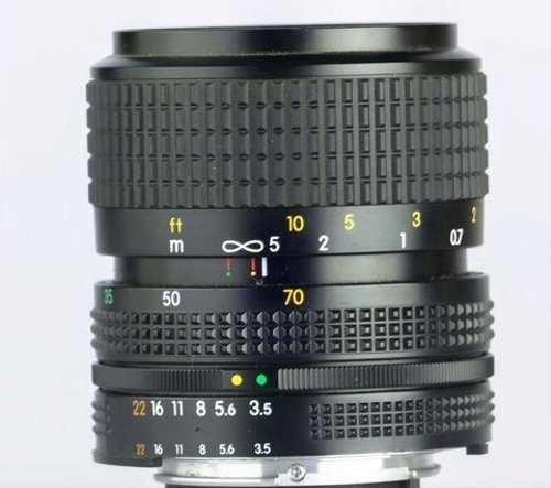 Nikon 35-70mm f/3.5-4.8 Zoom-Nikkor
