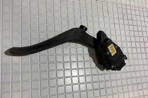 Педаль газа Volkswagen Touareg