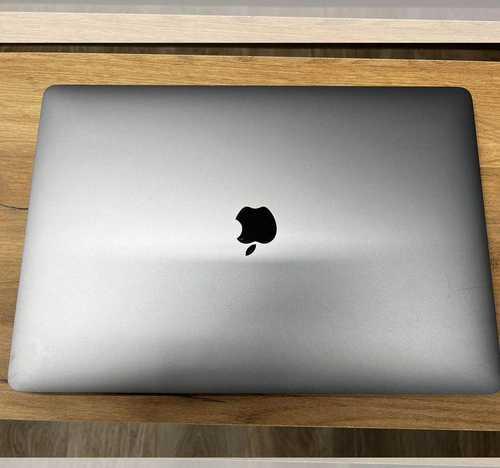 Apple macbook pro 15 I9 16/500 A1990 (2019)