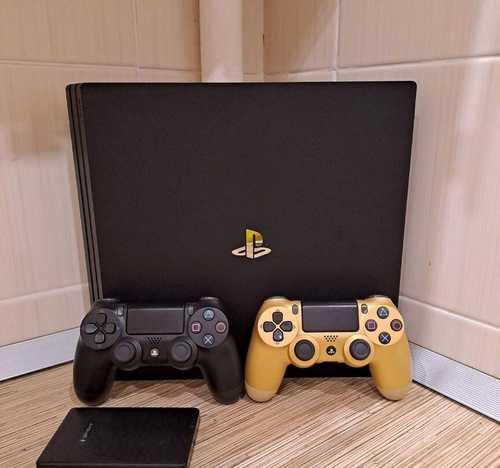 Прошитая Sony PS4 Pro 2Tb   47 игр   2 геймпада