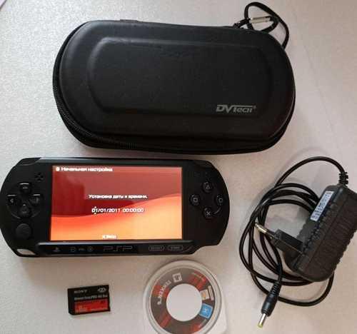 Sony psp e 1008 с играми и картой памяти