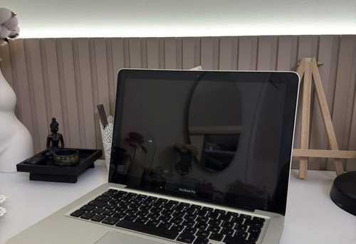 MacBook 13 (2010), 250 ГБ, Core 2 Duo, 2.4 ГГц, RAM 8 ГБ, GeForce 320M