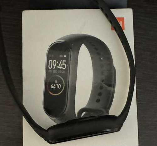 Фитнес браслет Xiaomi Mi Band 4