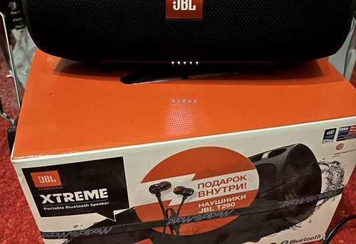 Портативная колонка JBL Xtreme Black