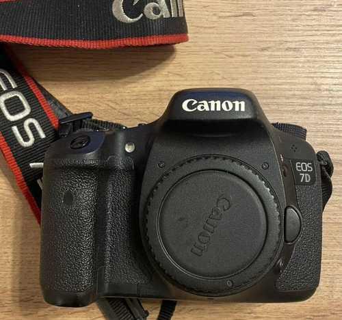 Фотоаппарат Canon eos 7d тушка   акб   зарядка   1