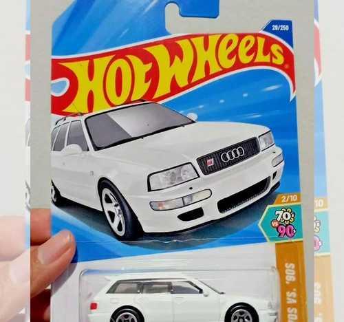 2025 Hot Wheels '94 Audi Avant RS2 White