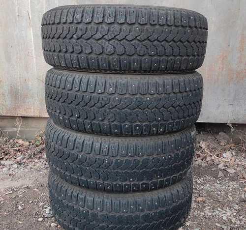 Yokohama Ice Guard Stud IG35 215/65 R16