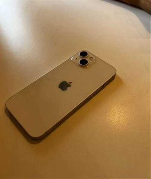 Телефон iPhone 13 белый