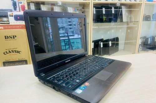 Ноутбук Samsung 15.6" Core i3-M380 / 4Gb / 300Gb